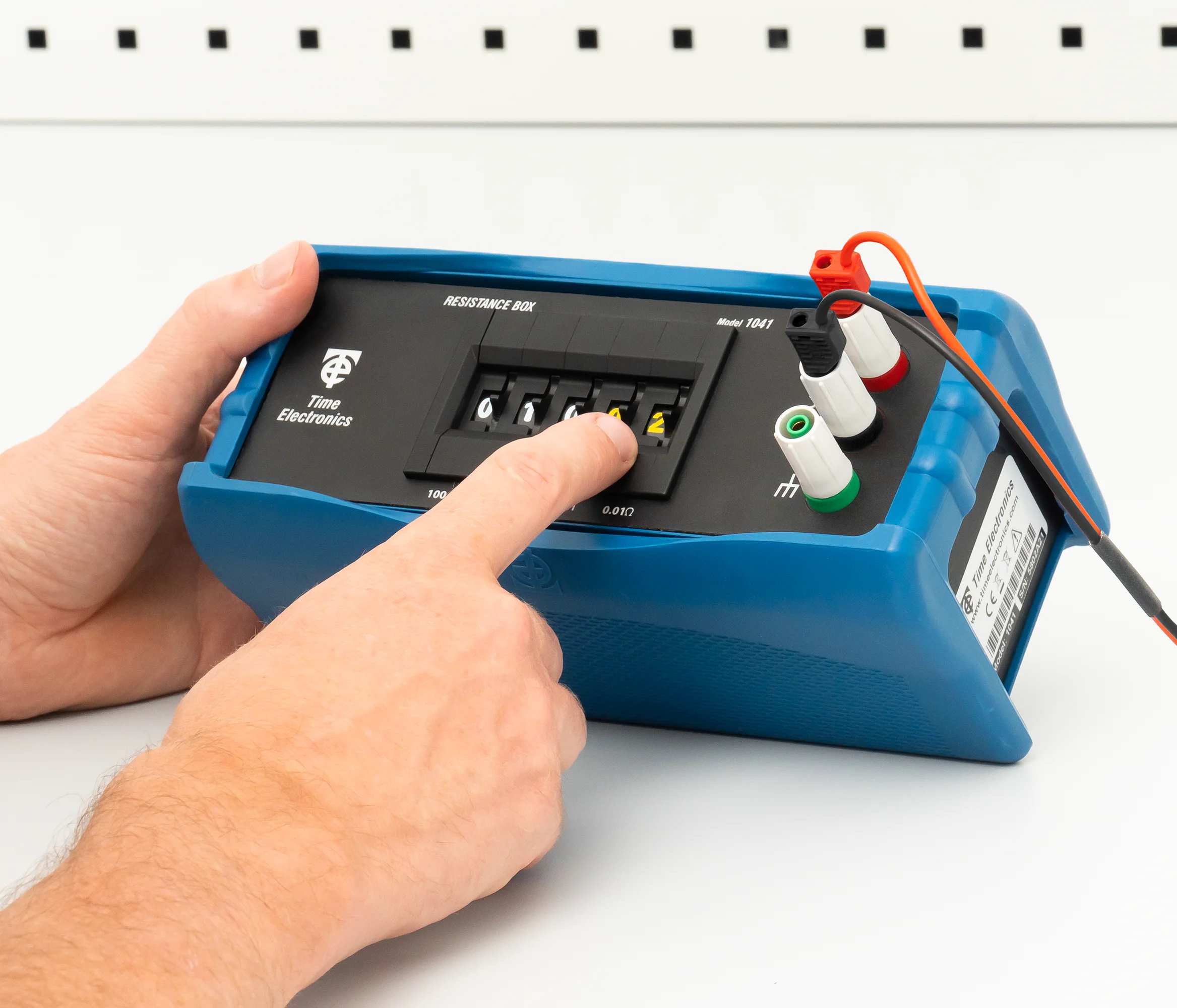 1041 Resistance Decade Box, Pt100 simulation | Time Electronics