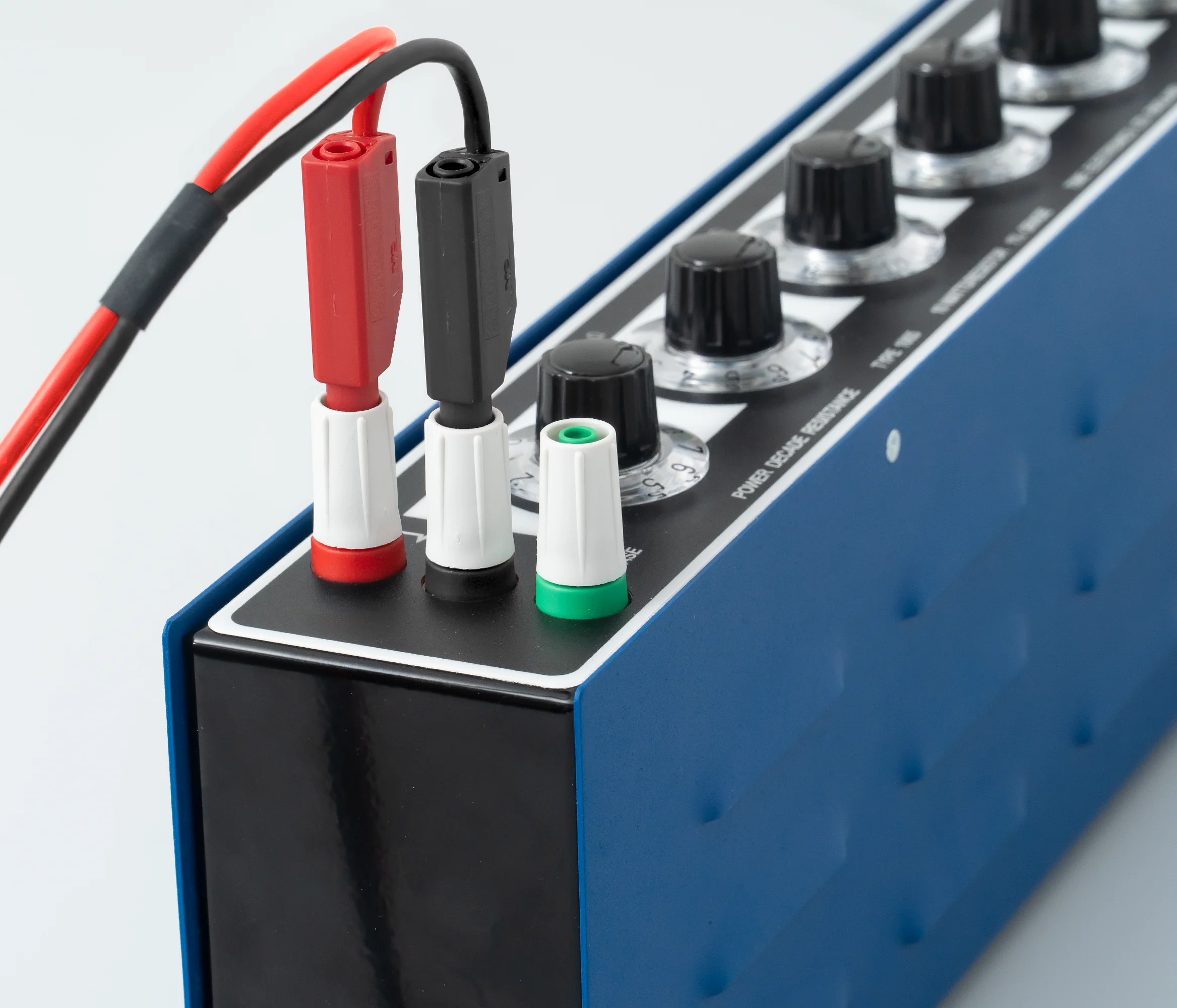 1065 Power Resistance Decade Box | Time Electronics