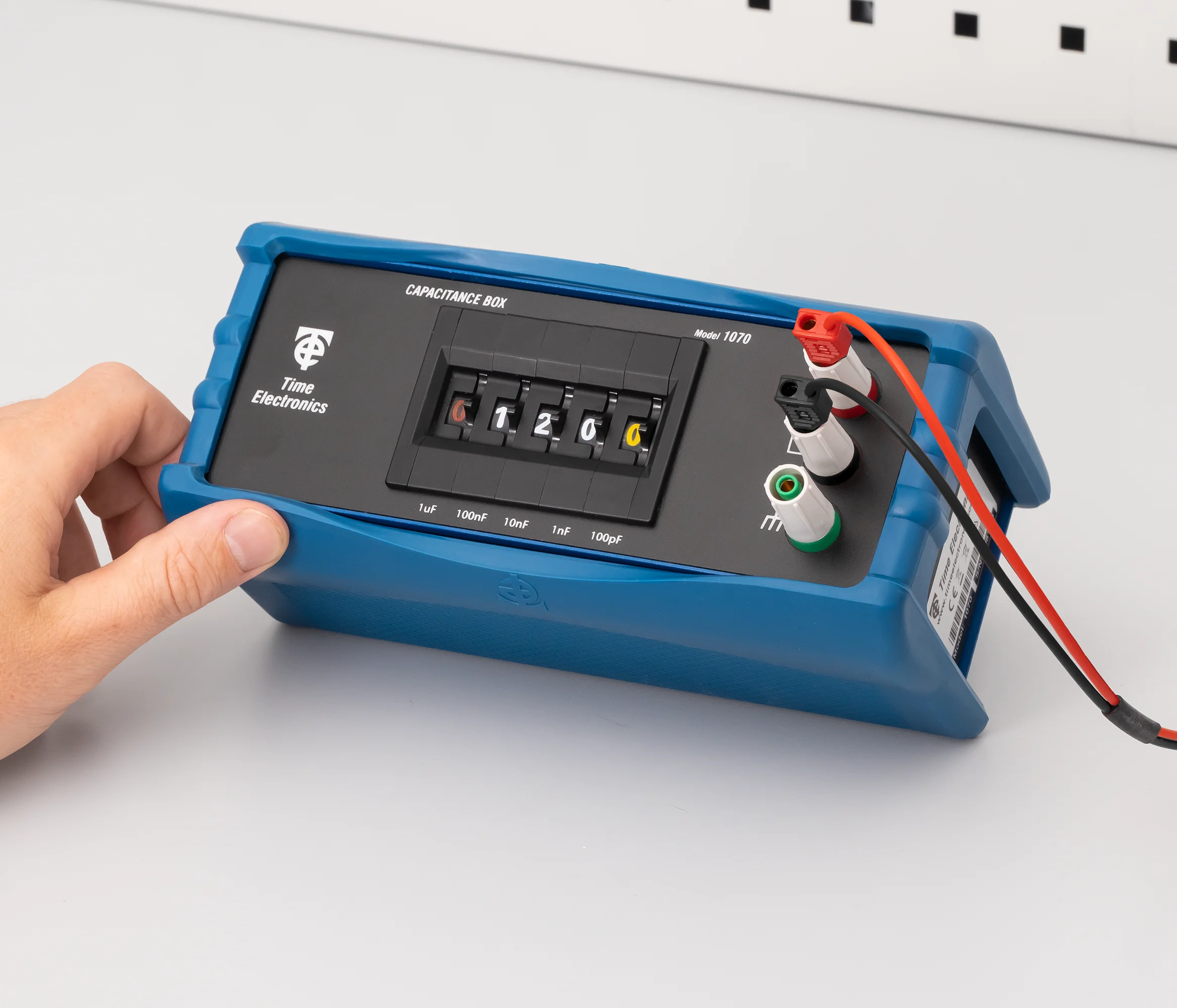 1070 Capacitance Decade Box | Time Electronics