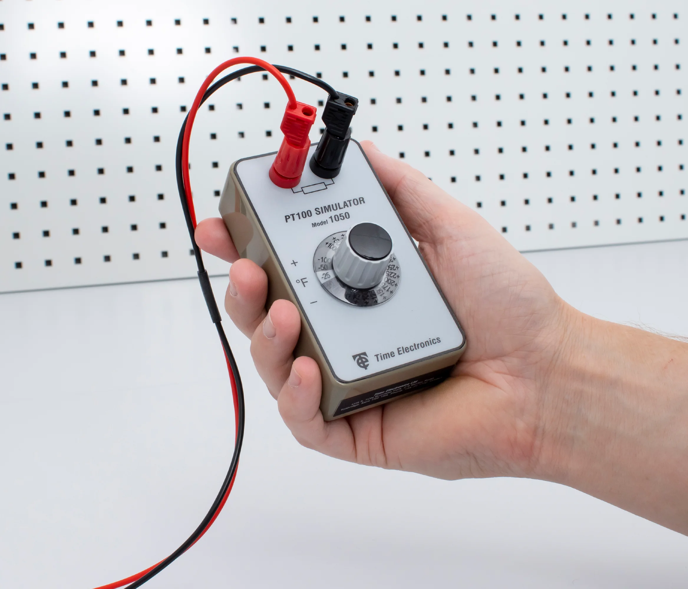 1050 Simulateur Pt100 - Calibrateurs de température | Time Electronics