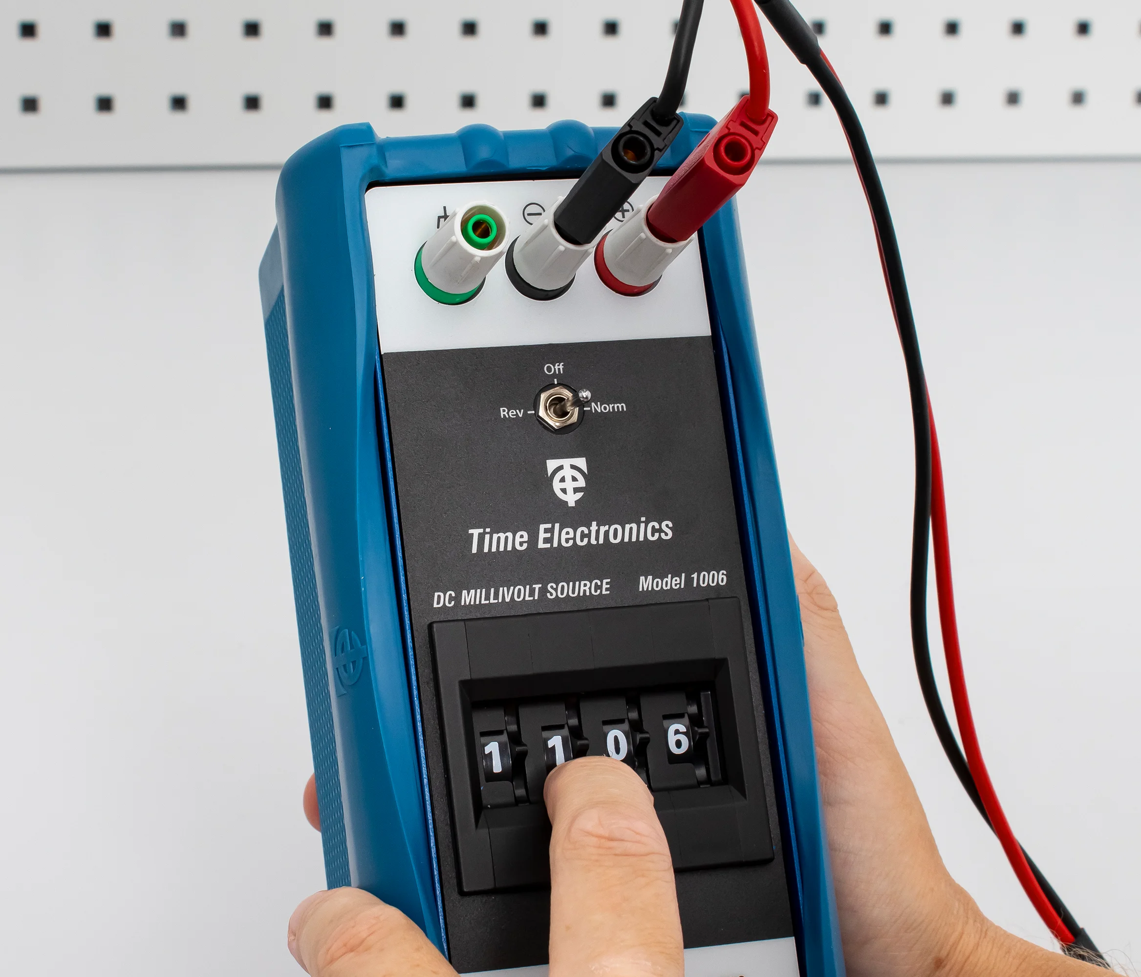 1006 Portable DC Millivolt Source | Time Electronics
